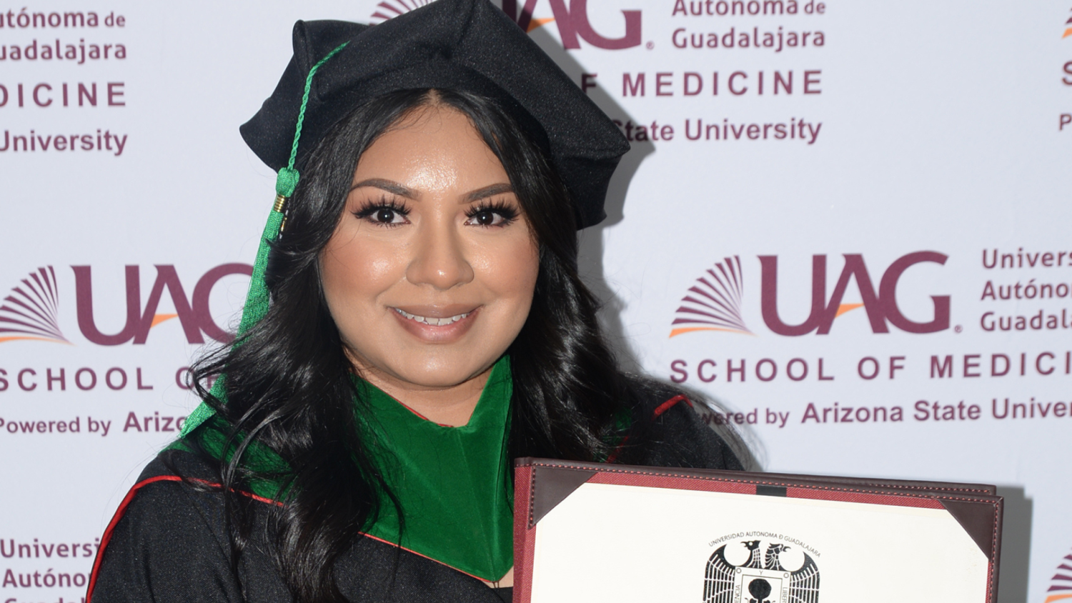 Strengthening Bonds: UAG-SOM Team Reconnects with Alumni in Chicago ...