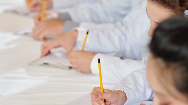 Tips for Getting into Medical School | UAG Become a Doctor